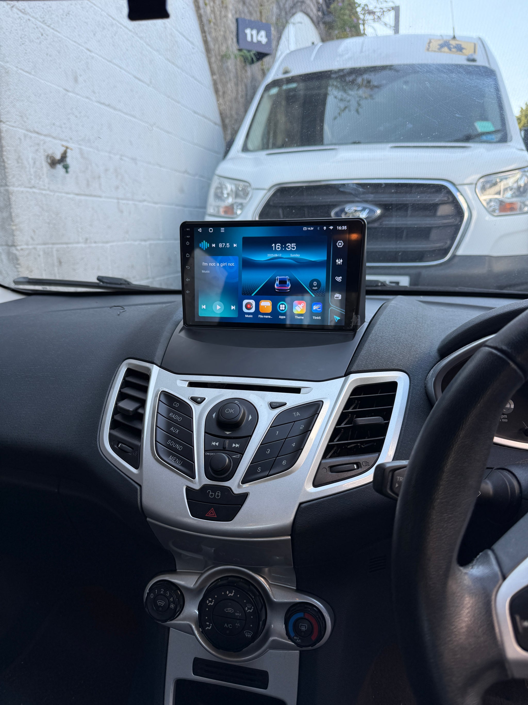 Ford Fiesta | 2009-2016 | Android Screen– Vehicle Multimedia Systems
